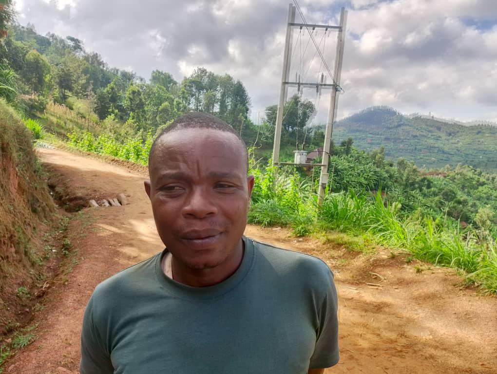 Rutsiro:Amatiyo yangirijwe mu ikorwa ry’umuhanda ntarasanwa - Mama U ...